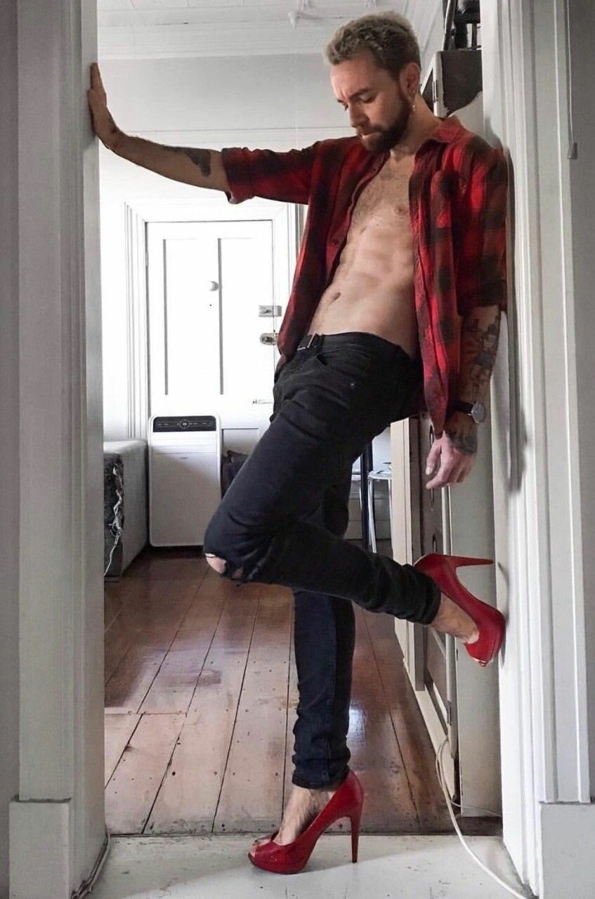Why Are There Almost No Heels For Men The Sims 4 General Discussion Loverslab